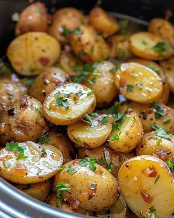 Italian Potatoes Cooked Slowly - Delicious Bites